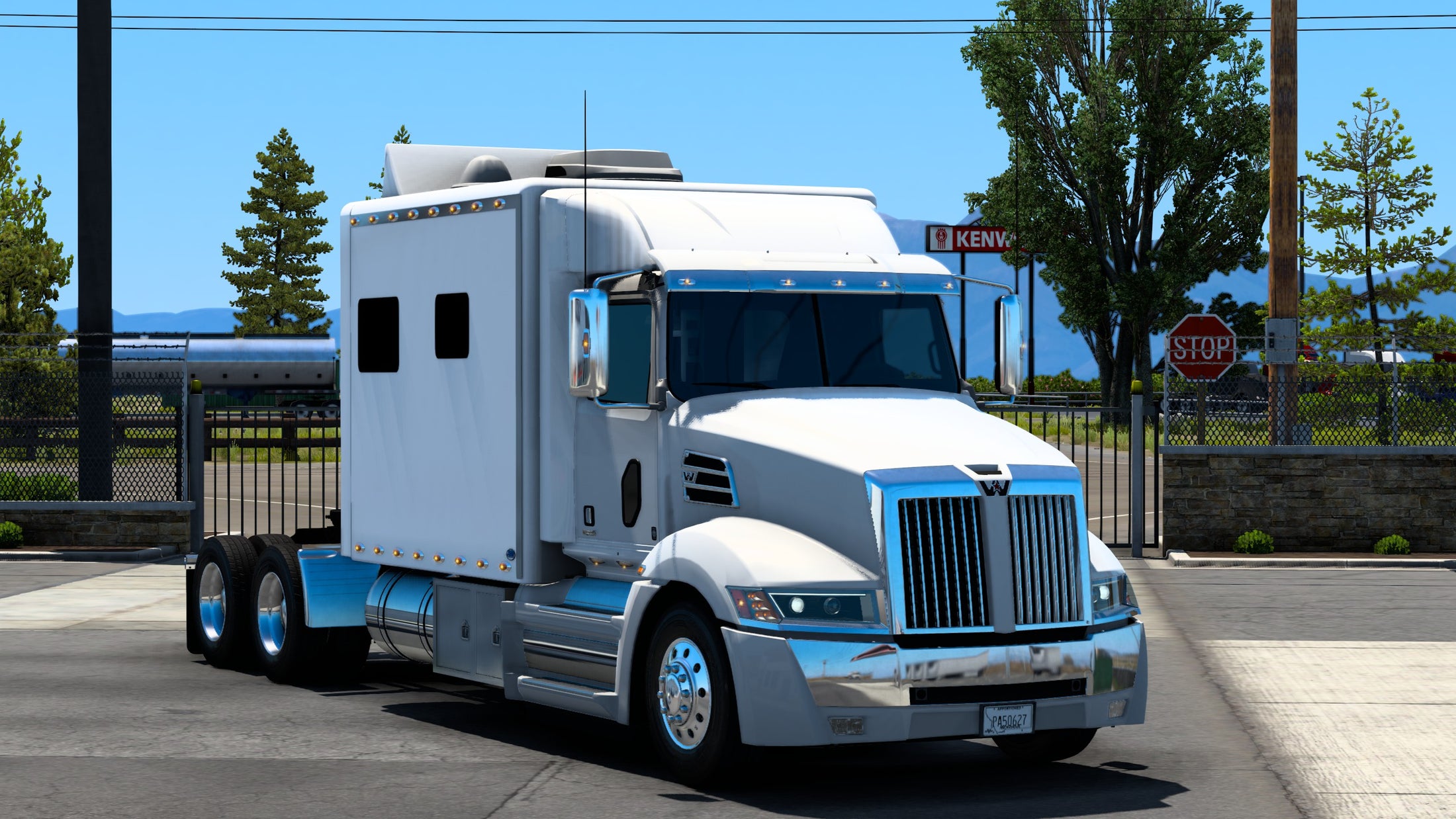 Western Star 5700XE with ARI Legacy Sleepers – Roadmaster Modifications