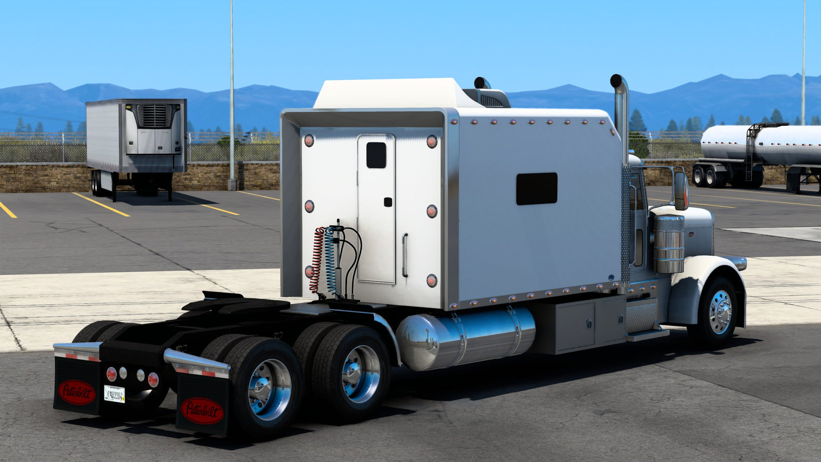 Peterbilt 389 with ARI Legacy Sleepers (w/ & w/o digital dash ...